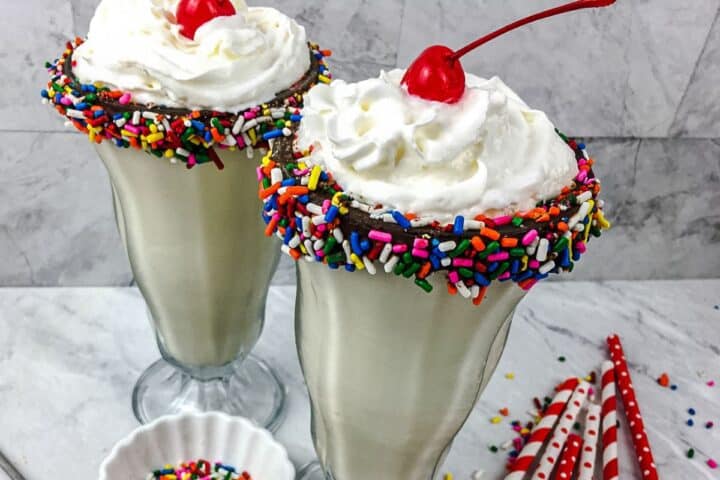 Thick & Creamy Vanilla Milkshakes - wellnesssleuth