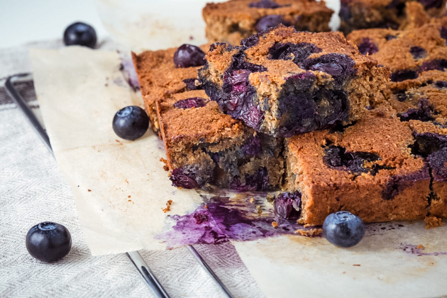 Low-carb Blueberry Square Bars with Chia Seeds - wellnesssleuth