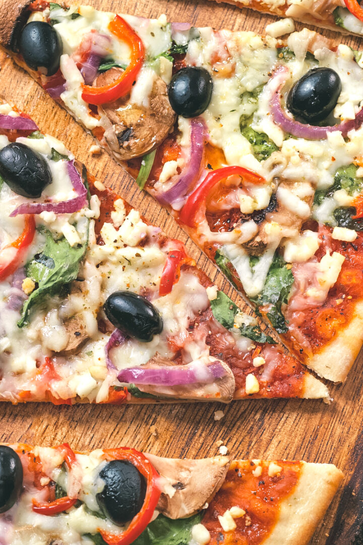 Savory Mediterranean Flatbread Pizza Recipe - wellnesssleuth